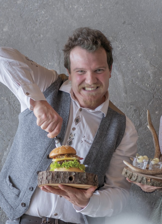 wild o'williams: unique burger and pizza